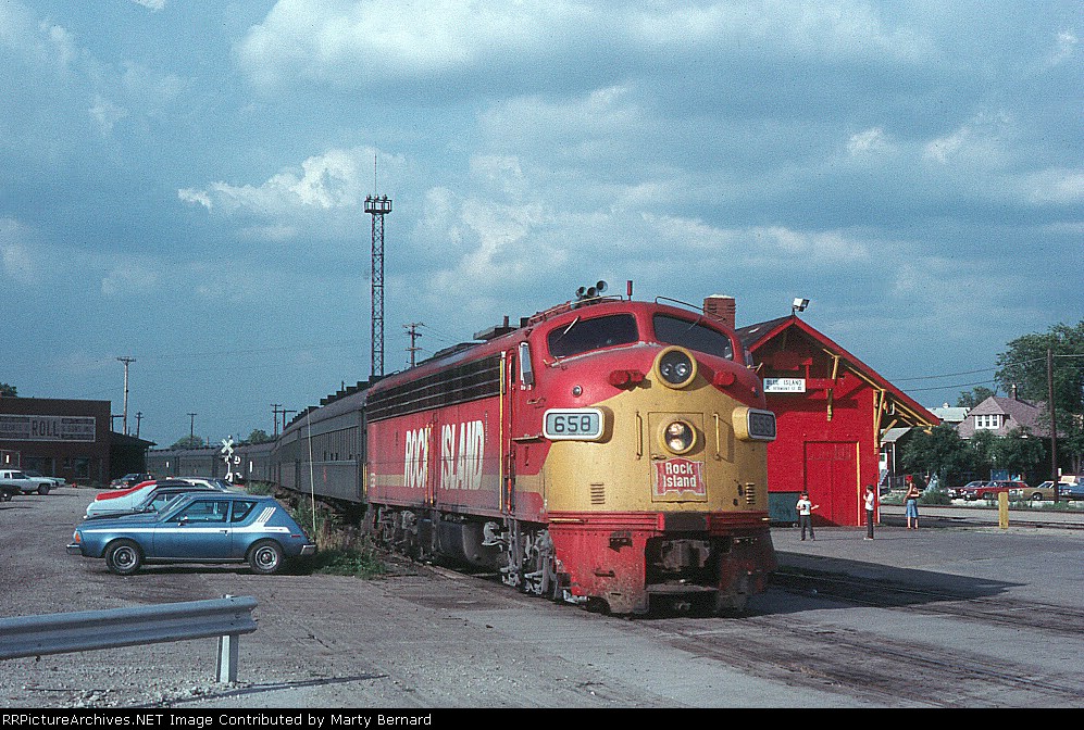 CRI&P 658 at Vermont St.